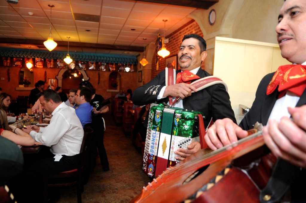 Mexican restaurants cash in on Cinco de Mayo