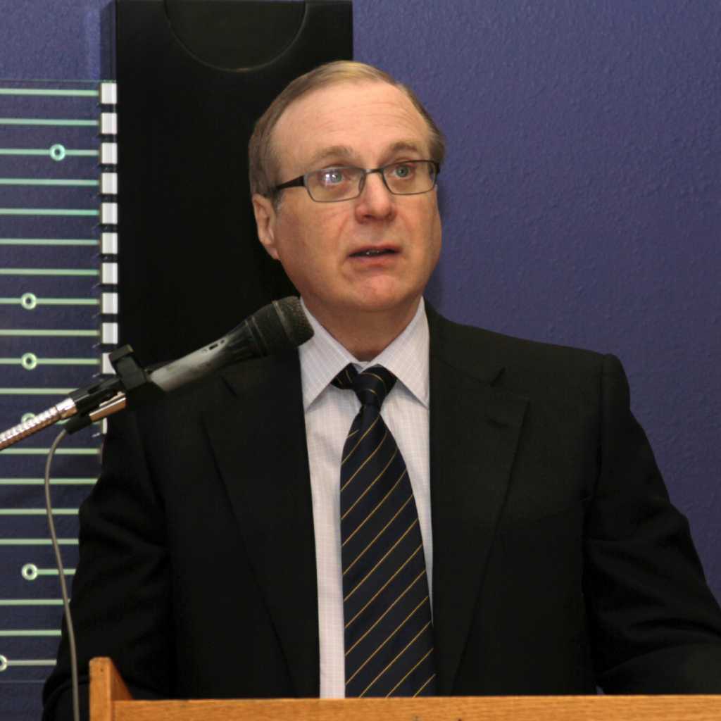 Bill Gates - it's a love-hate relationship