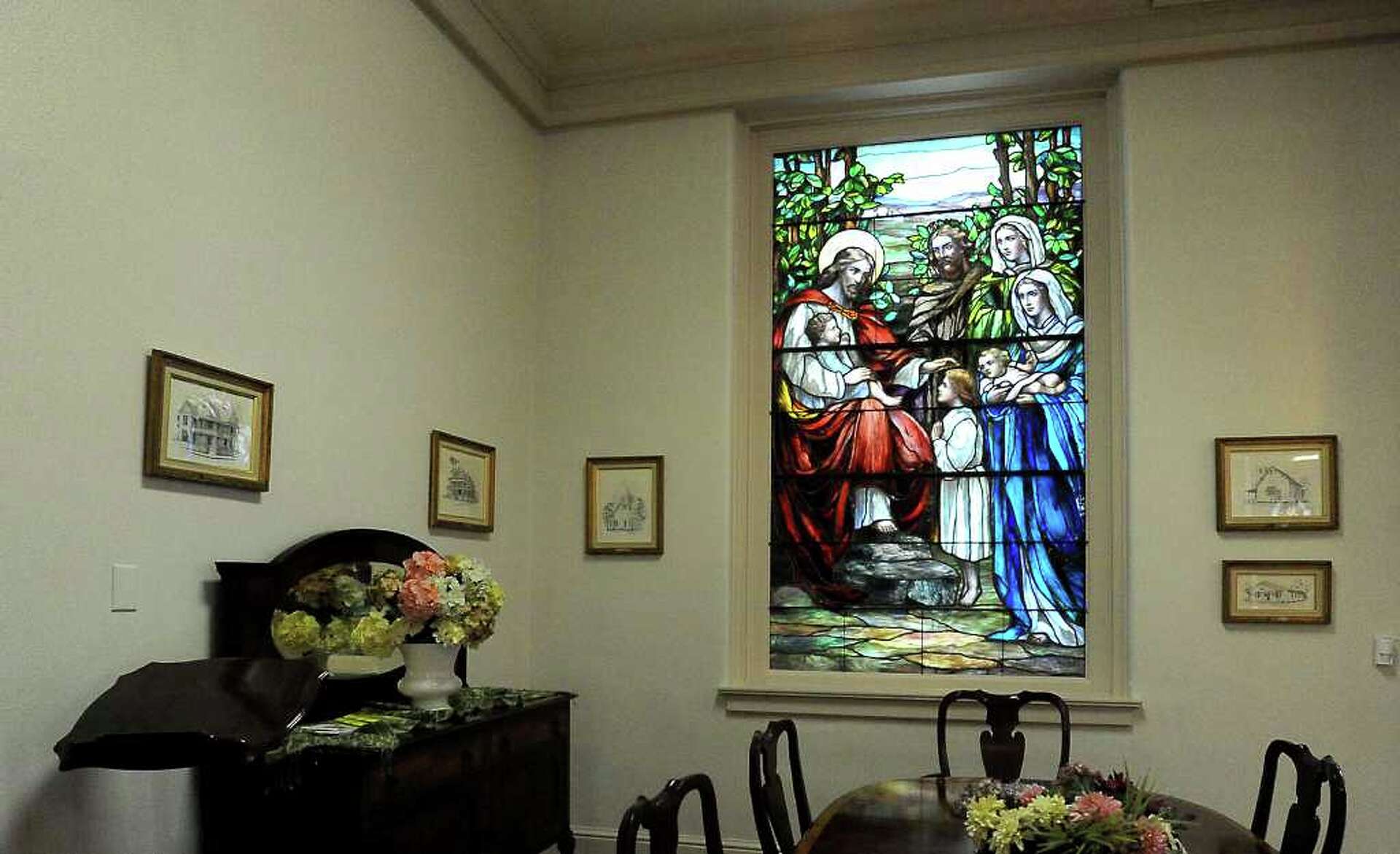 Historic Orange church boasts windows bought from 1893 Chicago World's Fair