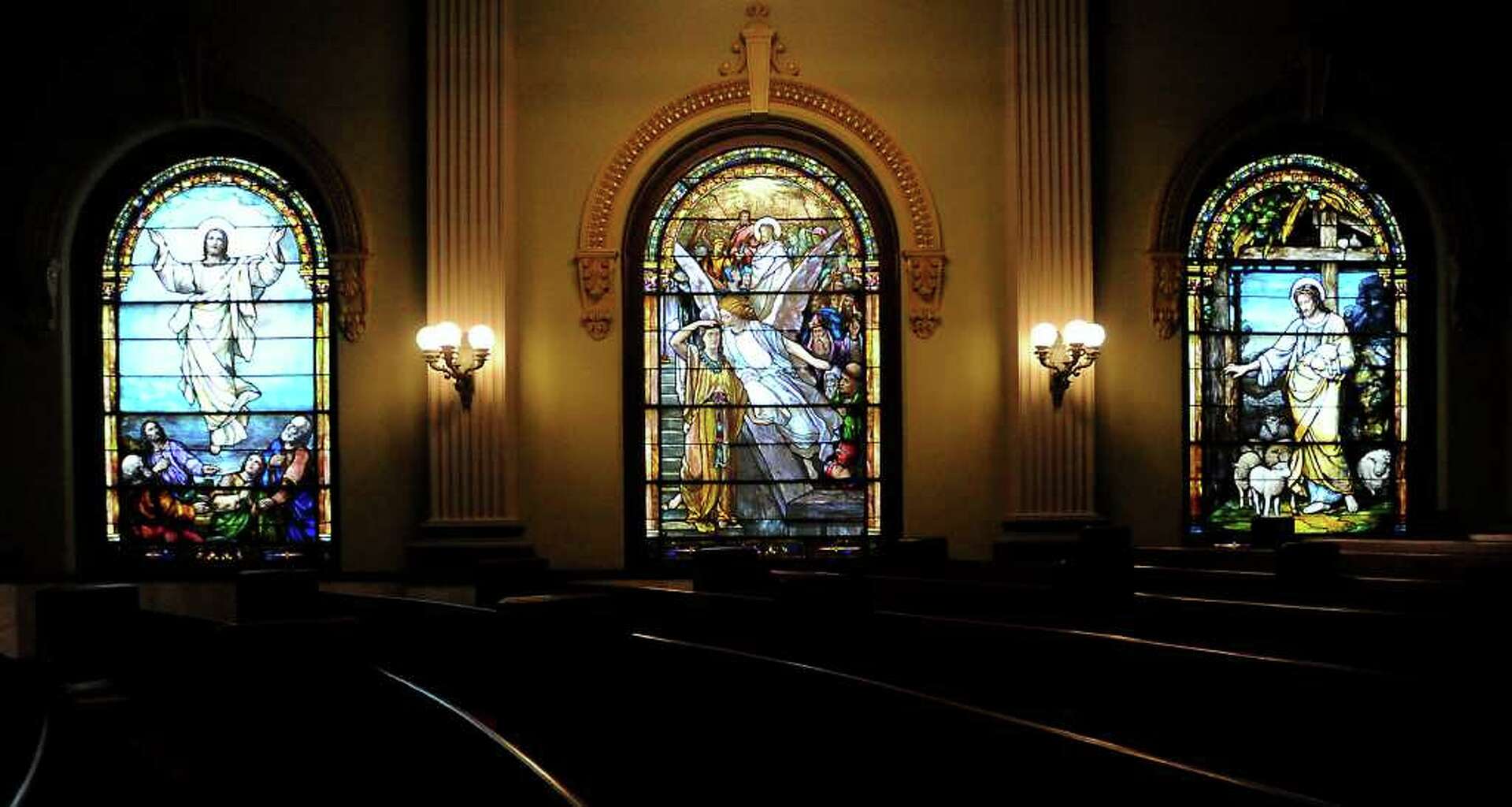 Historic Orange church boasts windows bought from 1893 Chicago World's Fair
