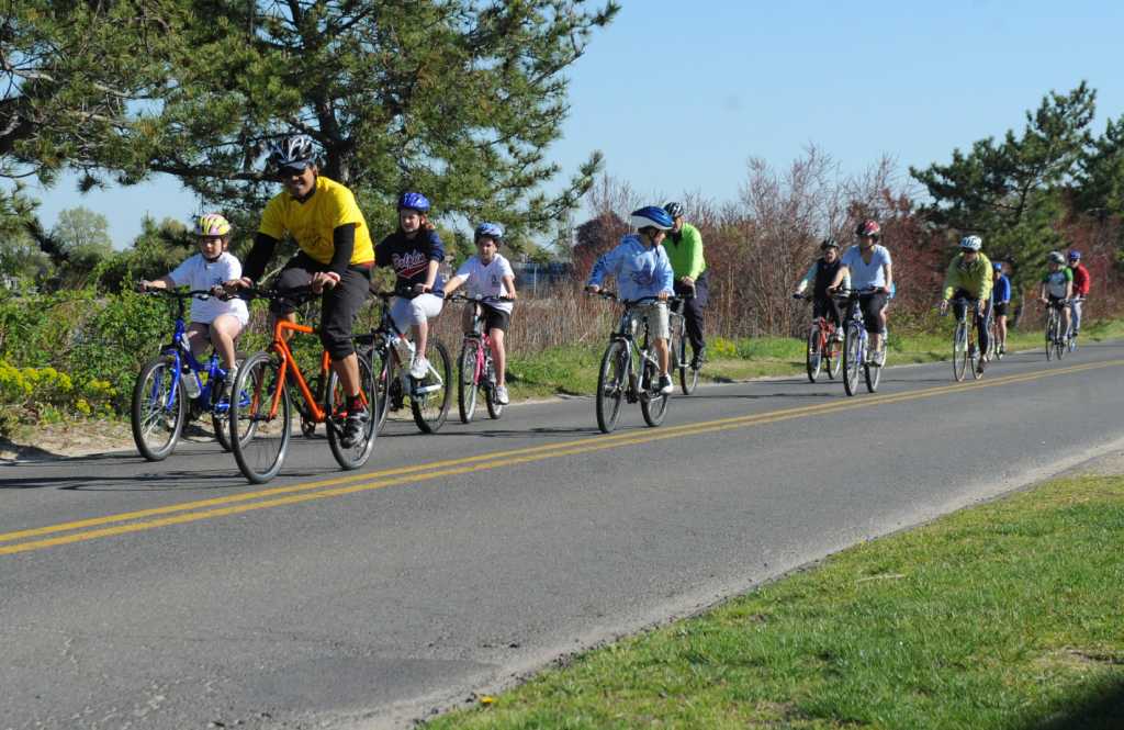 Families enjoy Mother's Day cycling event