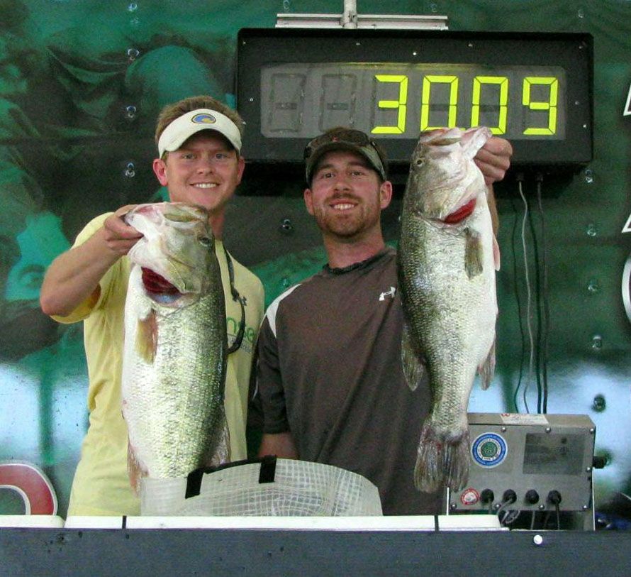 Sobczak and Garrie Win It All at Bass-N-Bucks Finale