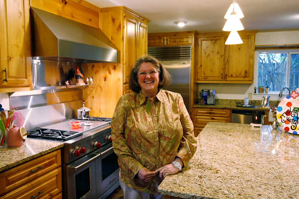 Cooks & Cocinas: Denise Reynolds