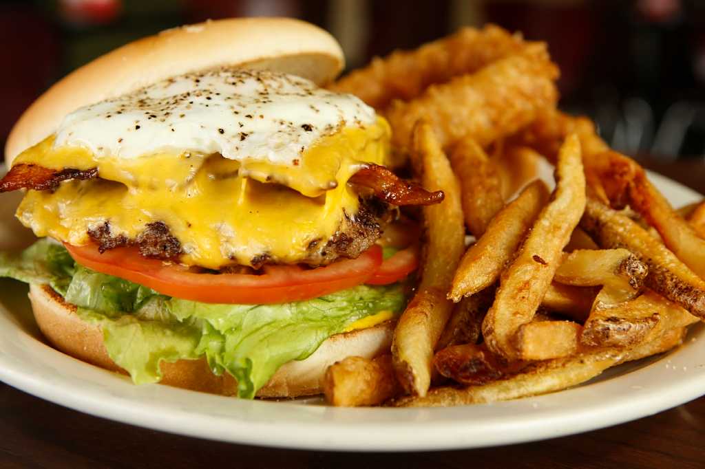 Dining on a Budget | Phil's Texas Diner