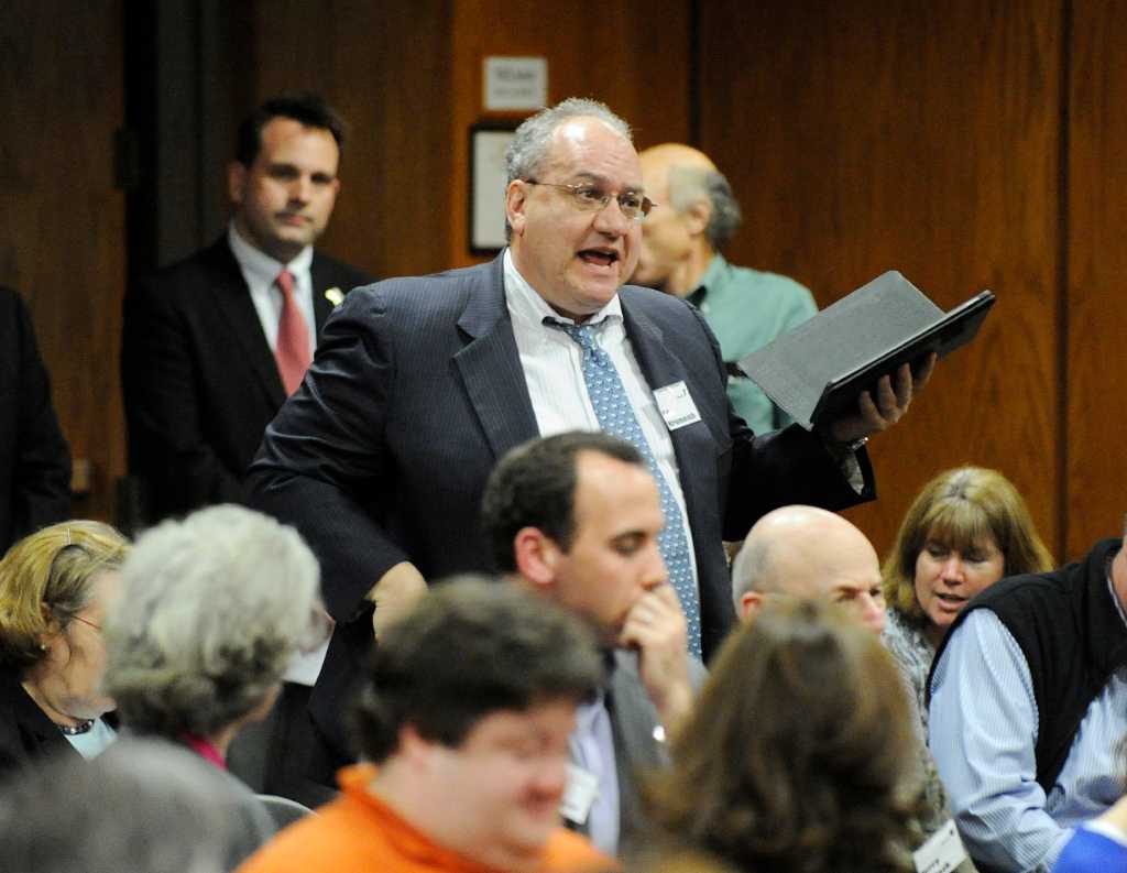 Farricker pushes forward early Democratic slate