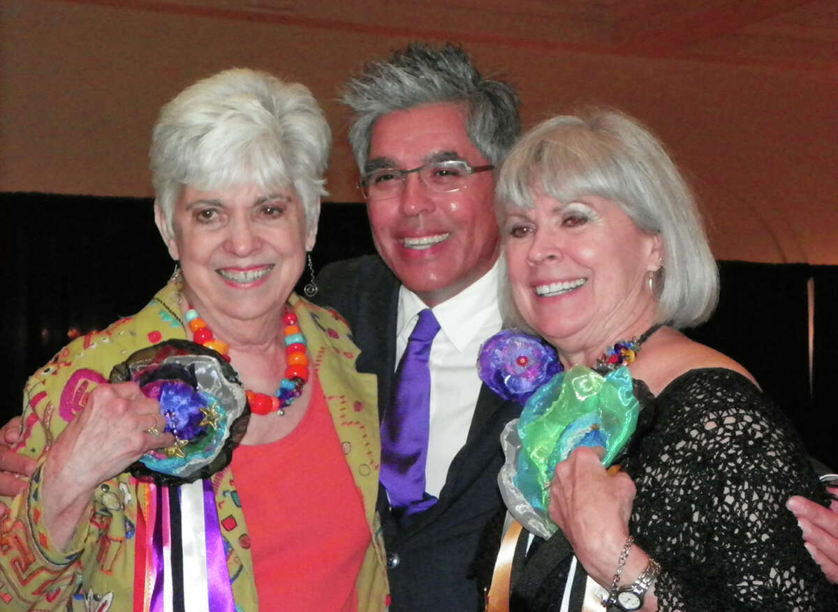 Wearable art wows on runway