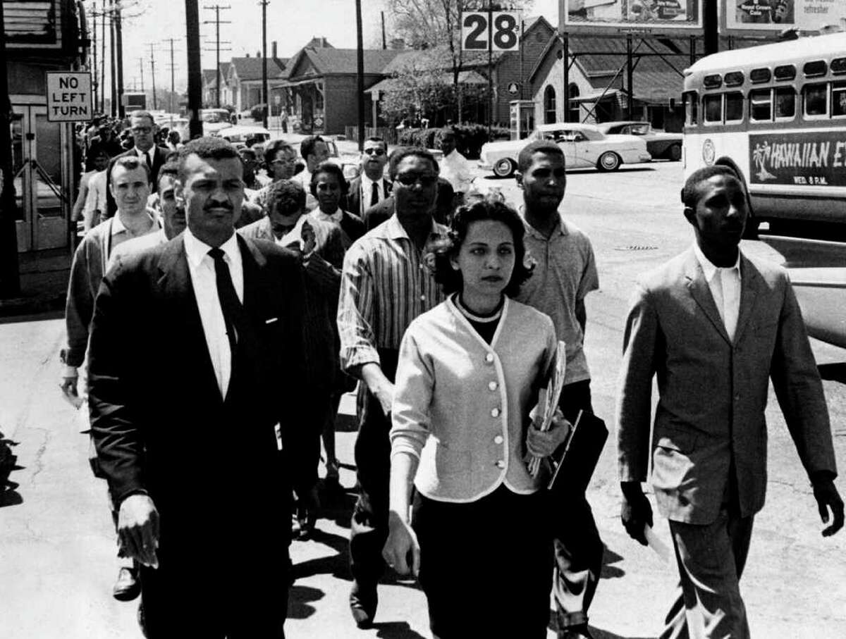 Freedom Riders documentary explores events that pushed the civil rights ...