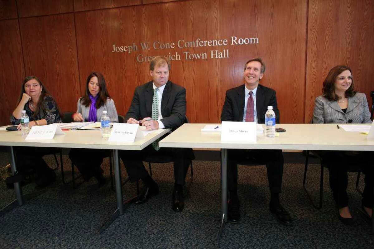 Sidney Freund resigns as head of Greenwich Public Schools