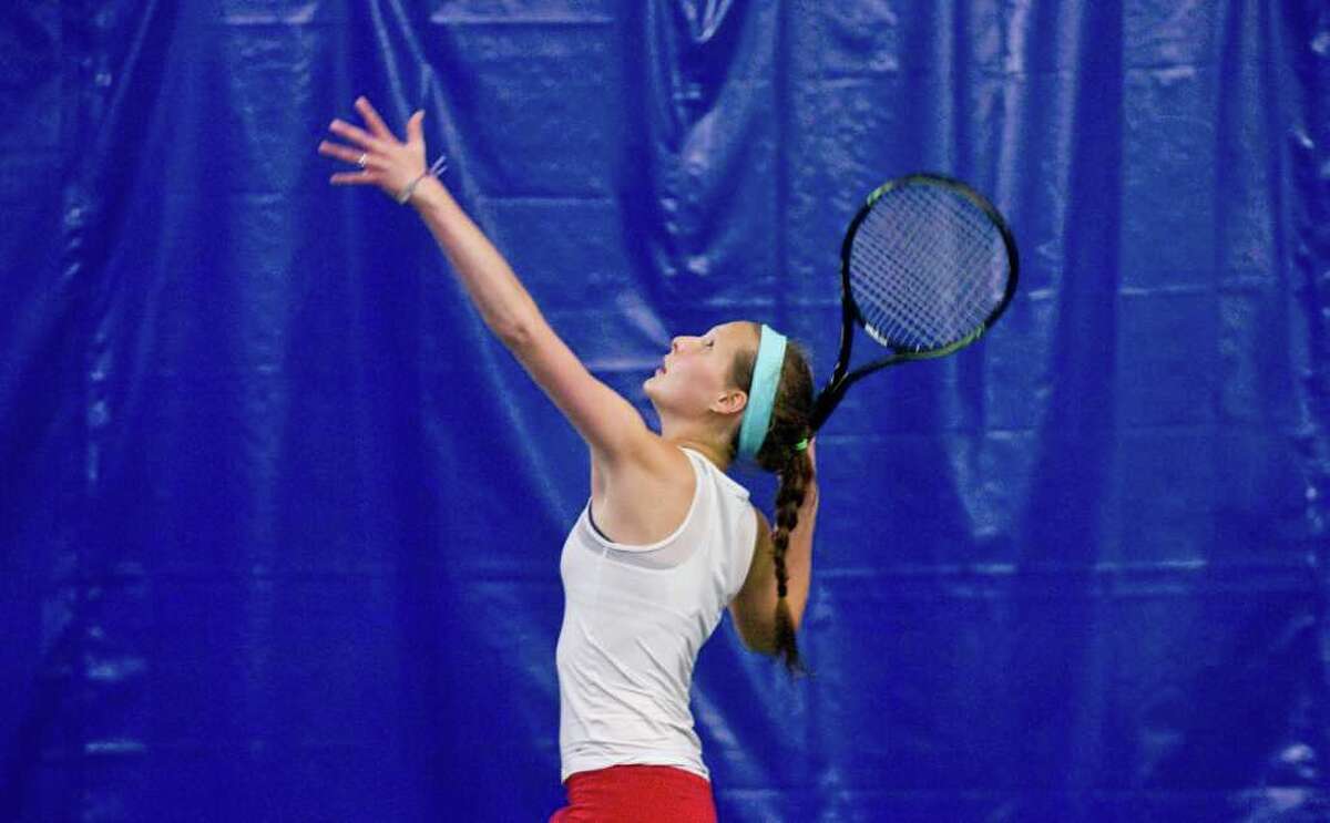 New Canaan tops Greenwich in battle of unbeatens