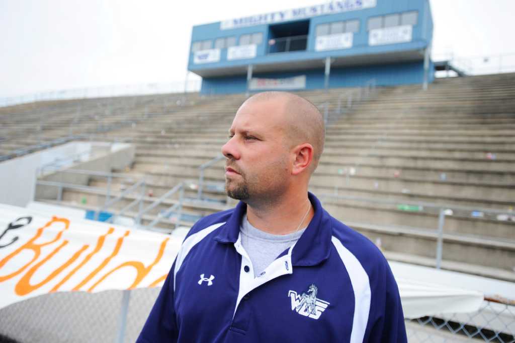 WO-S assistant football coach Foreman accepts job at Texas High