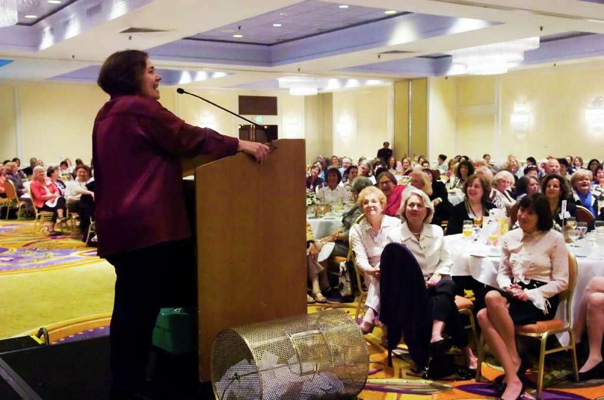 Gail Collins traces history of 'women helping women'