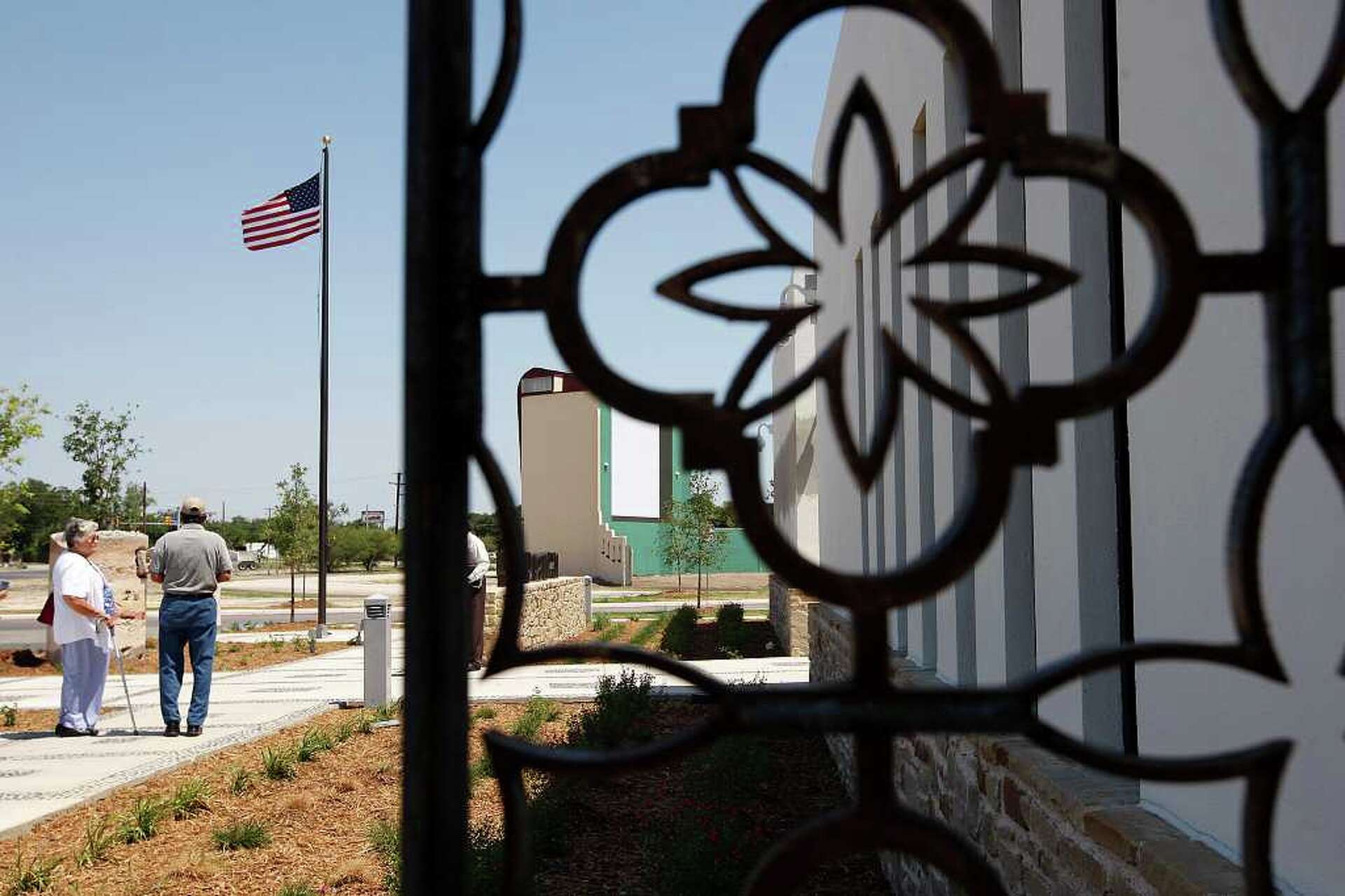 Hopes for Mission library to spur development