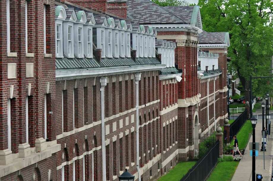 RPI student measles case rare in the U.S. - Times Union