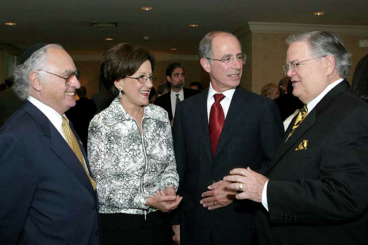 Anti-Israel protesters crash Hagee's sermon