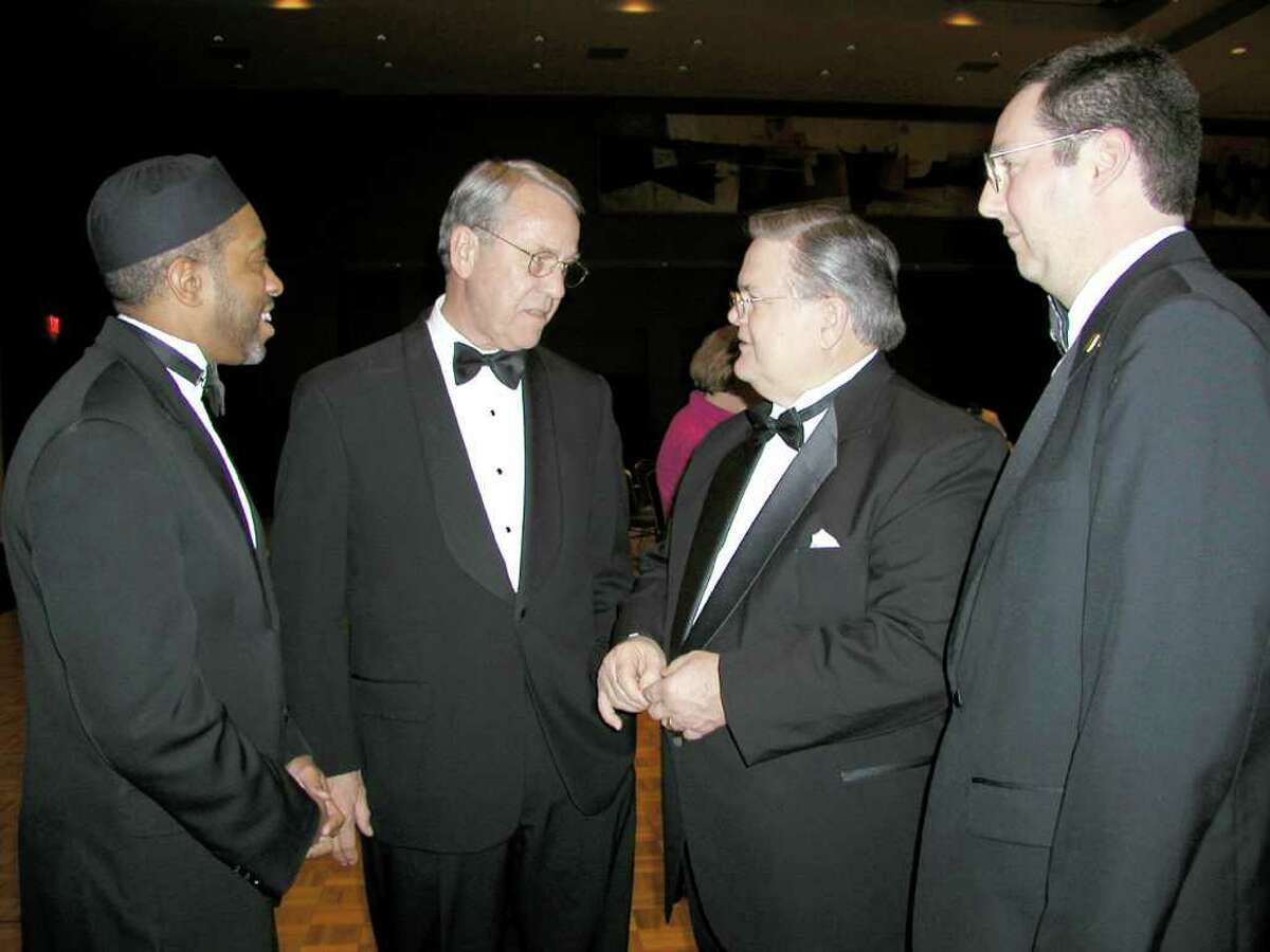 Anti-Israel protesters crash Hagee's sermon