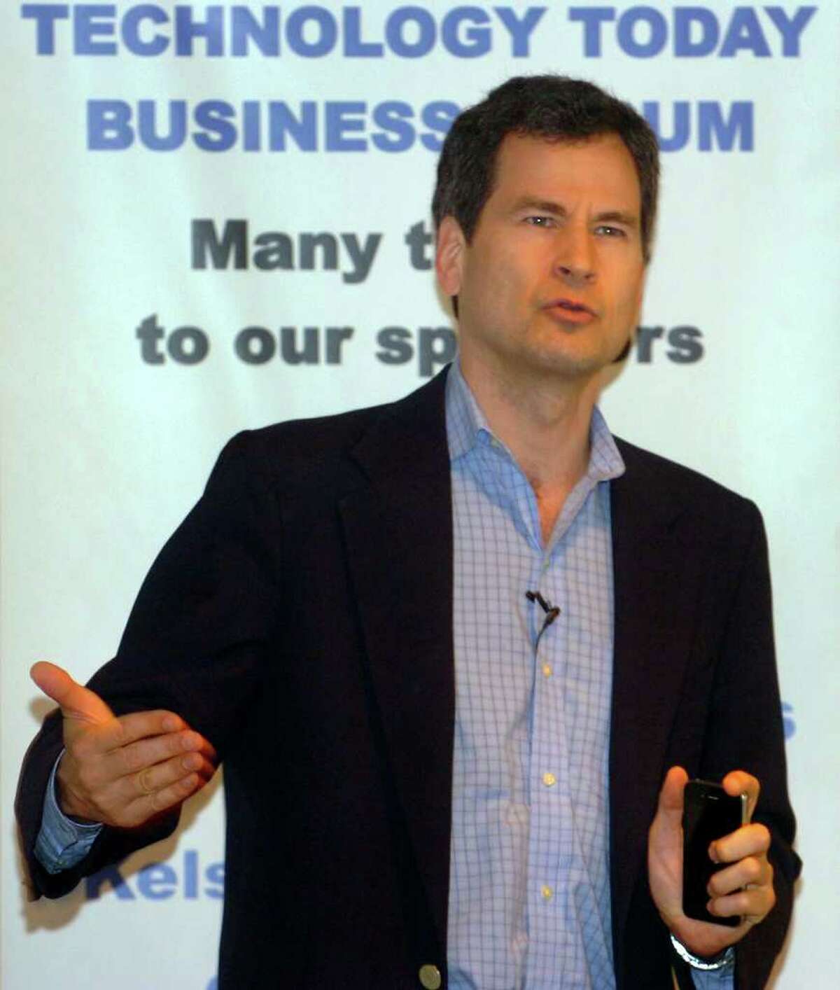 Tech writer David Pogue, wife, charged in Westport dispute