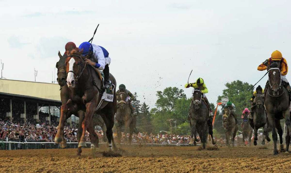 Shackleford turns tables