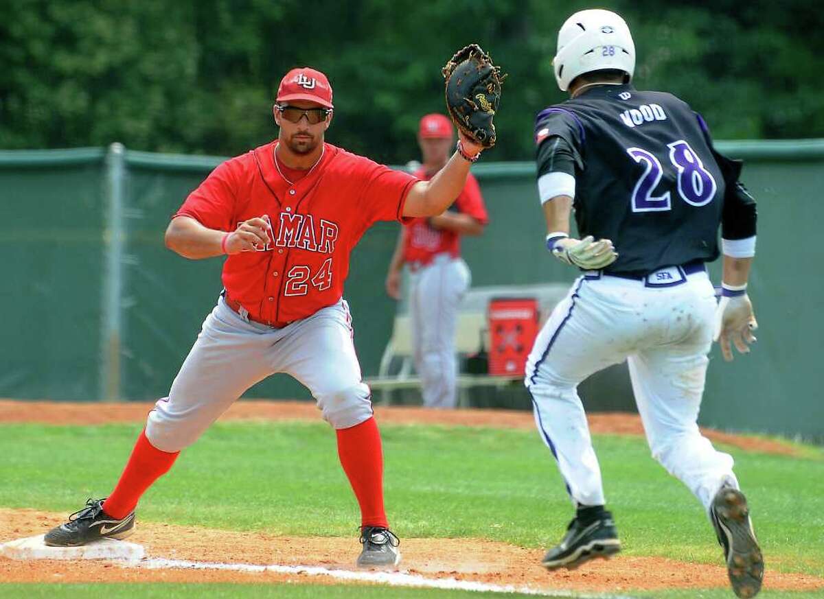 Lamar baseball wins, clinches spot in SLC tourney