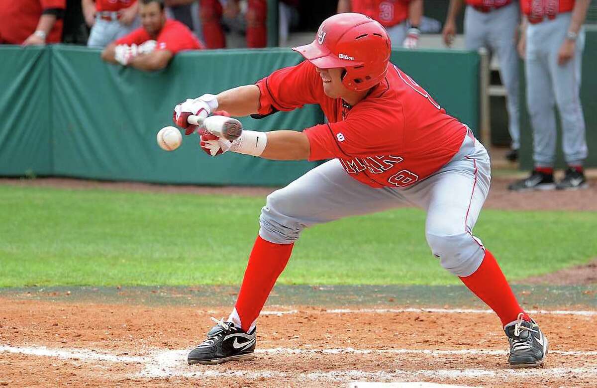 Lamar baseball wins, clinches spot in SLC tourney