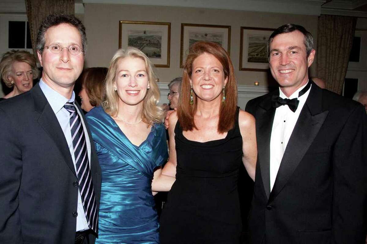 Symphony soiree: Gala benefits orchestra and Young People's concerts