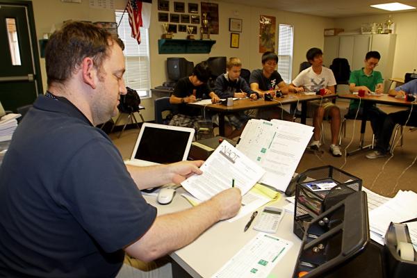 Quiz bowl team prepares for national tournament