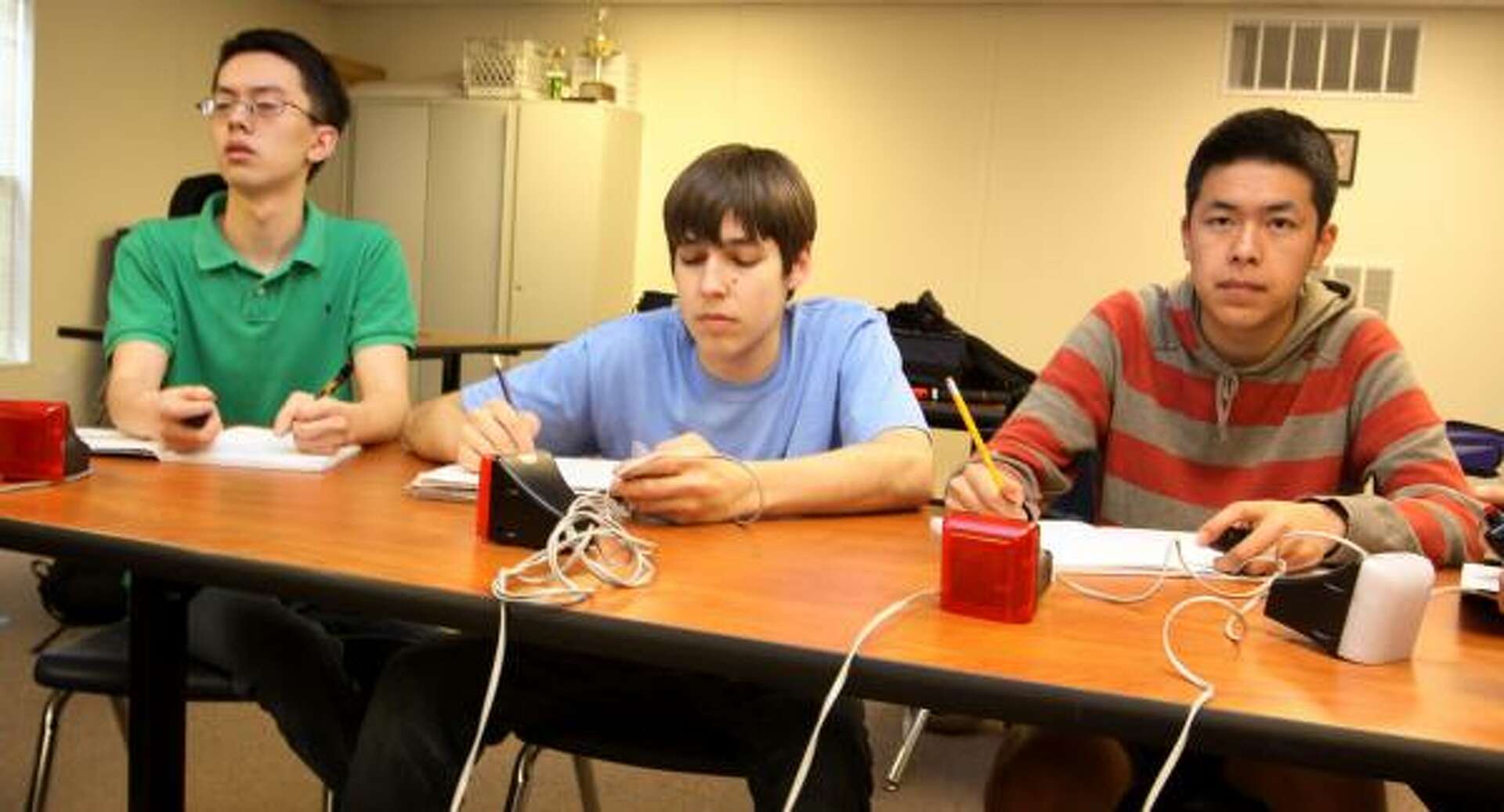 Quiz bowl team prepares for national tournament