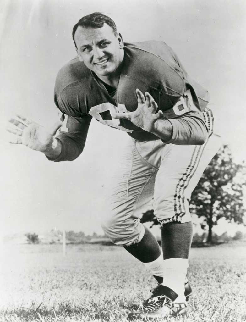 NFL Hall of Famer Andy Robustelli dies at 85