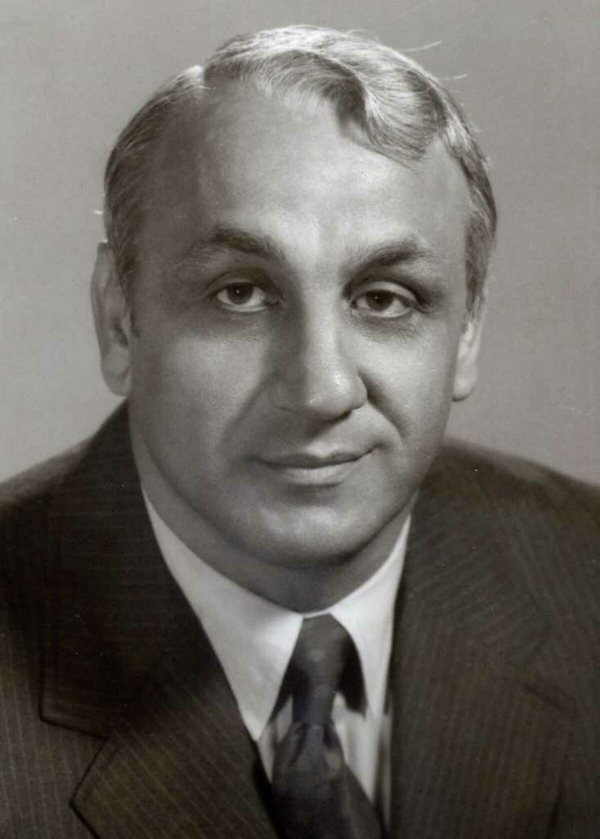 NFL Hall of Famer Andy Robustelli dies at 85