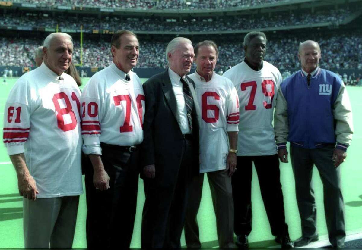 NFL Hall of Famer Andy Robustelli dies at 85