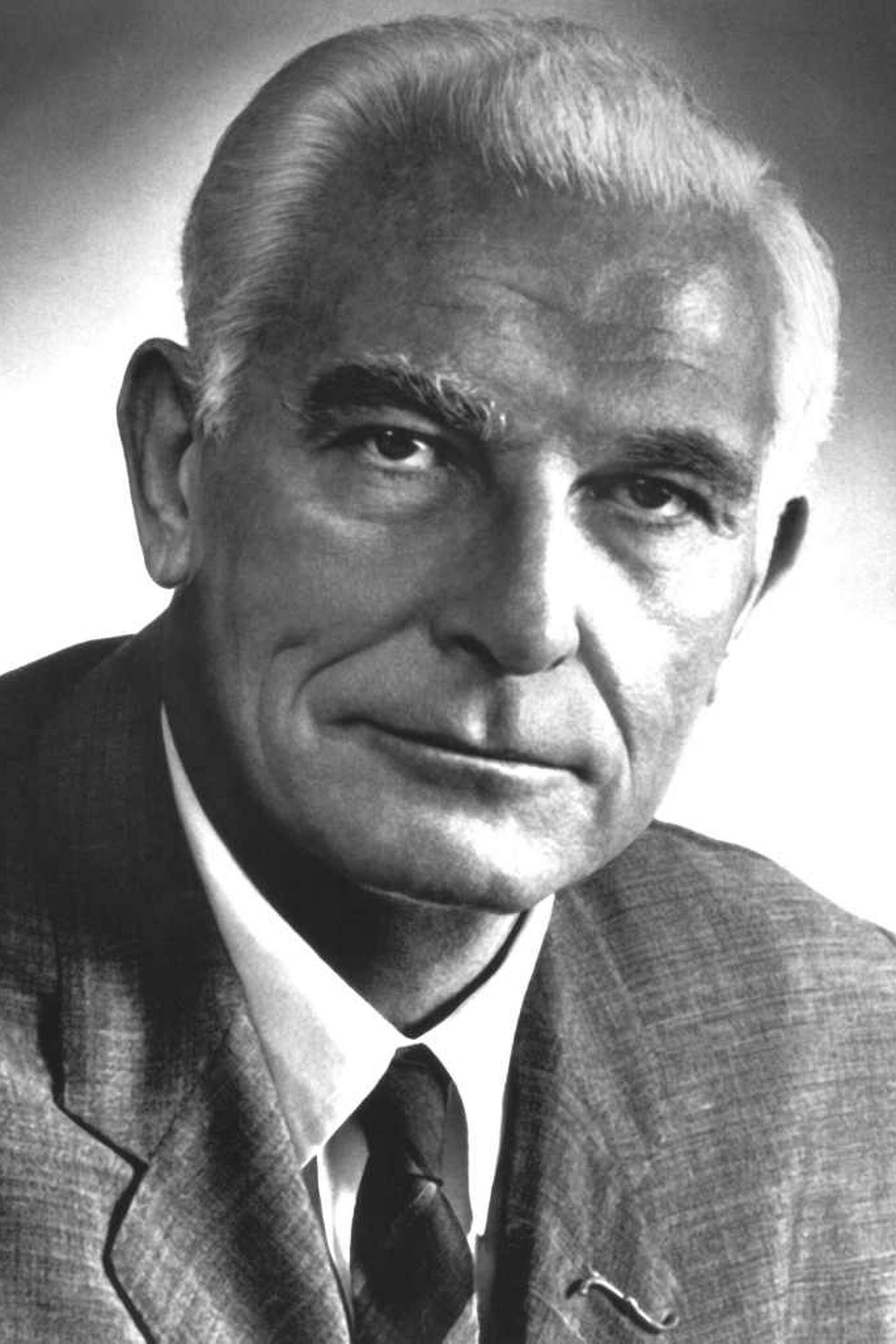 As a senator, Tom Dodd lived large