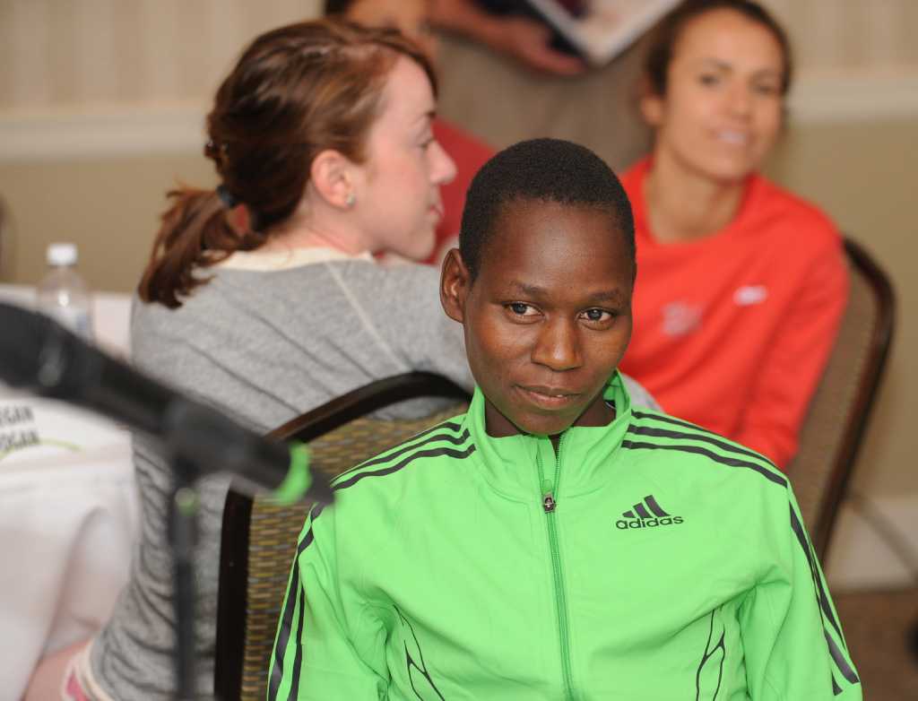 Chebet back to defend her crown