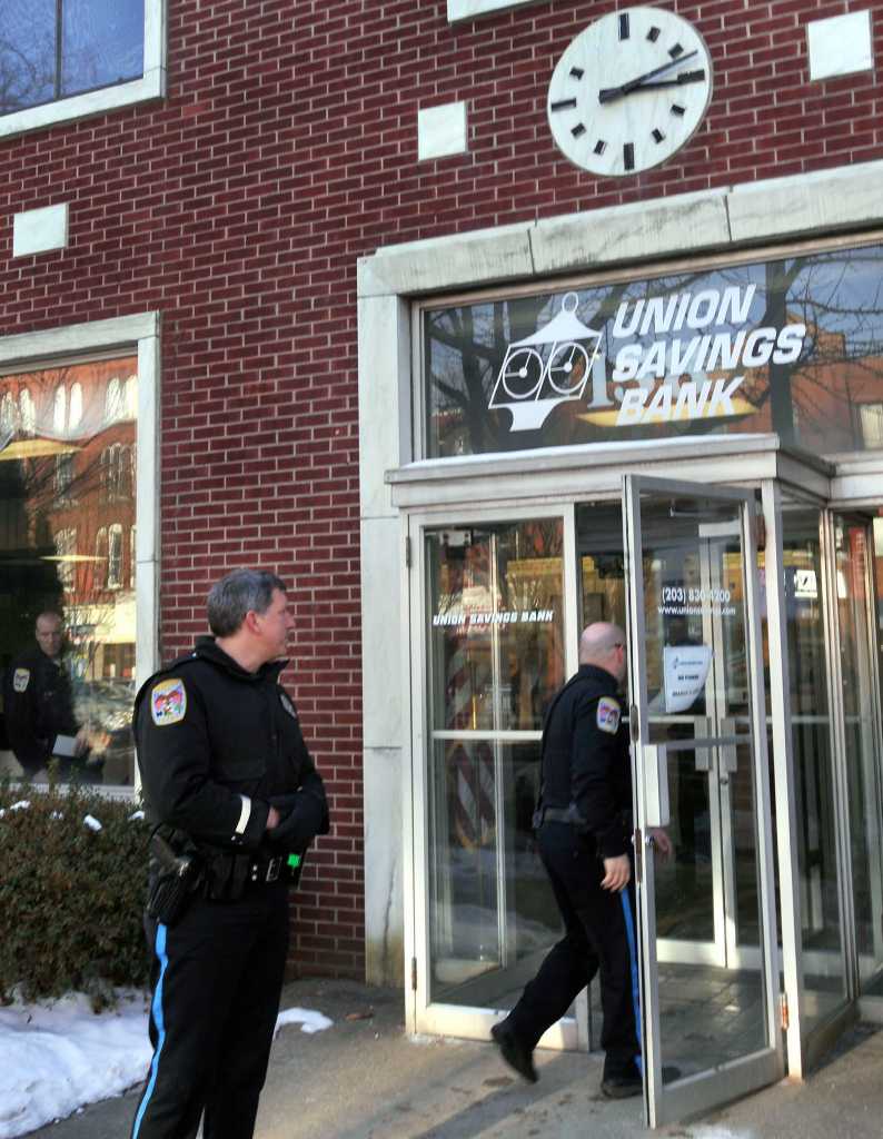 New surveillance systems give banks, police better ways to fight robbery