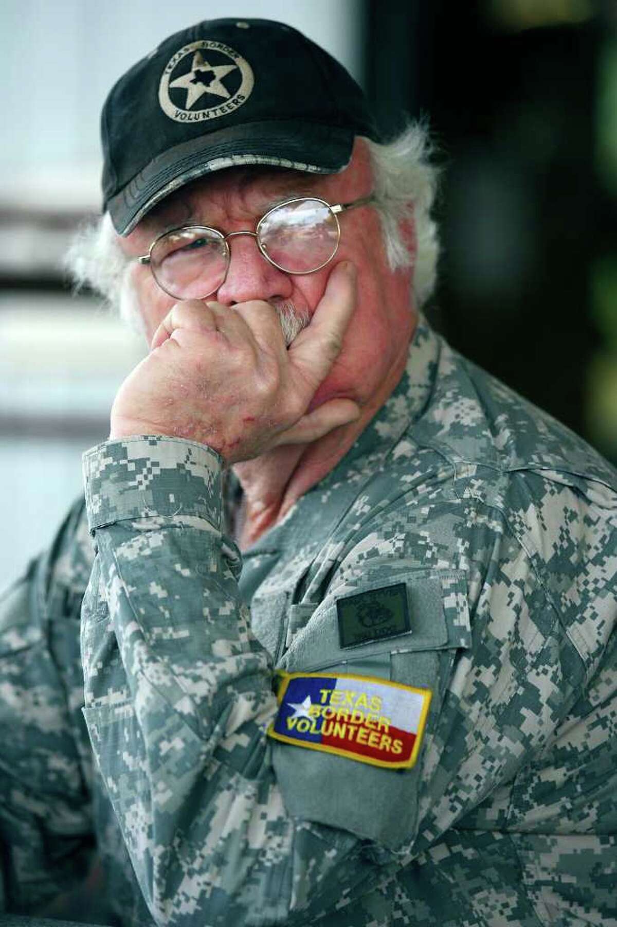 Anti-government citizen militia groups want to 'secure the border' in Texas