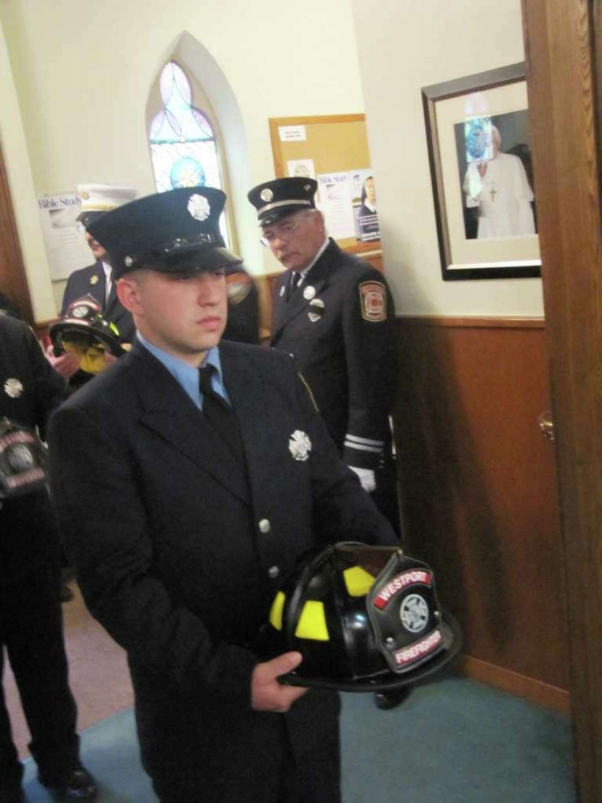 Fallen firefighters paid tribute at Westport ceremony
