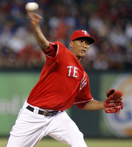 Rangers' Ogando beats Tigers, stays unbeaten