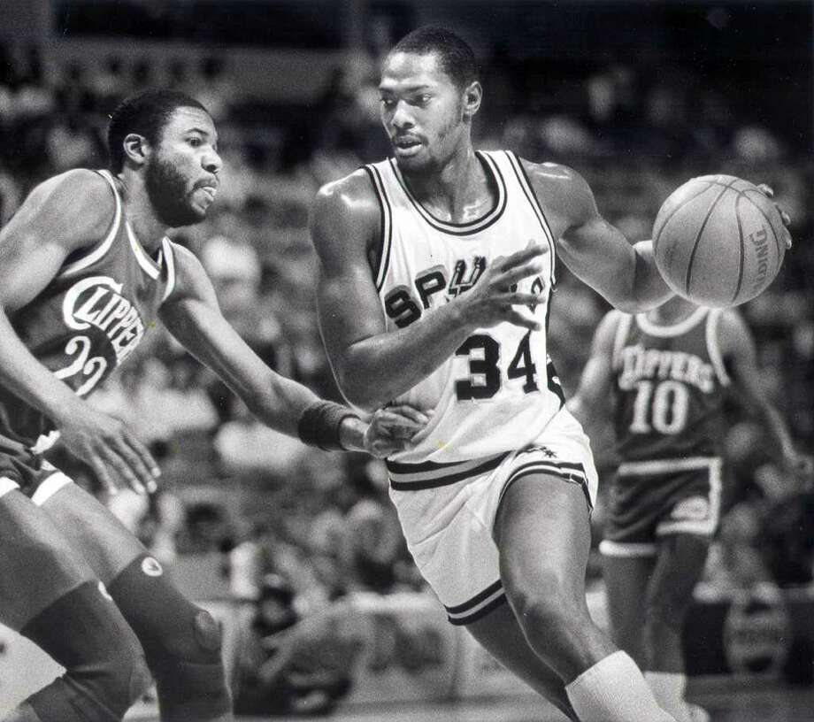 Former Spurs star Mitchell dies of cancer - San Antonio Express-News