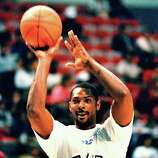 Former Spurs star Mitchell dies of cancer - San Antonio Express-News