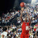 Former Spurs star Mitchell dies of cancer - San Antonio Express-News