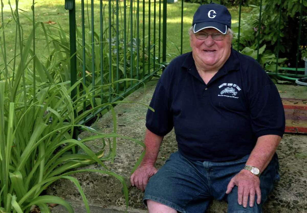 ELSBERRY Bridgeport's Cornwell gathered a rich baseball history