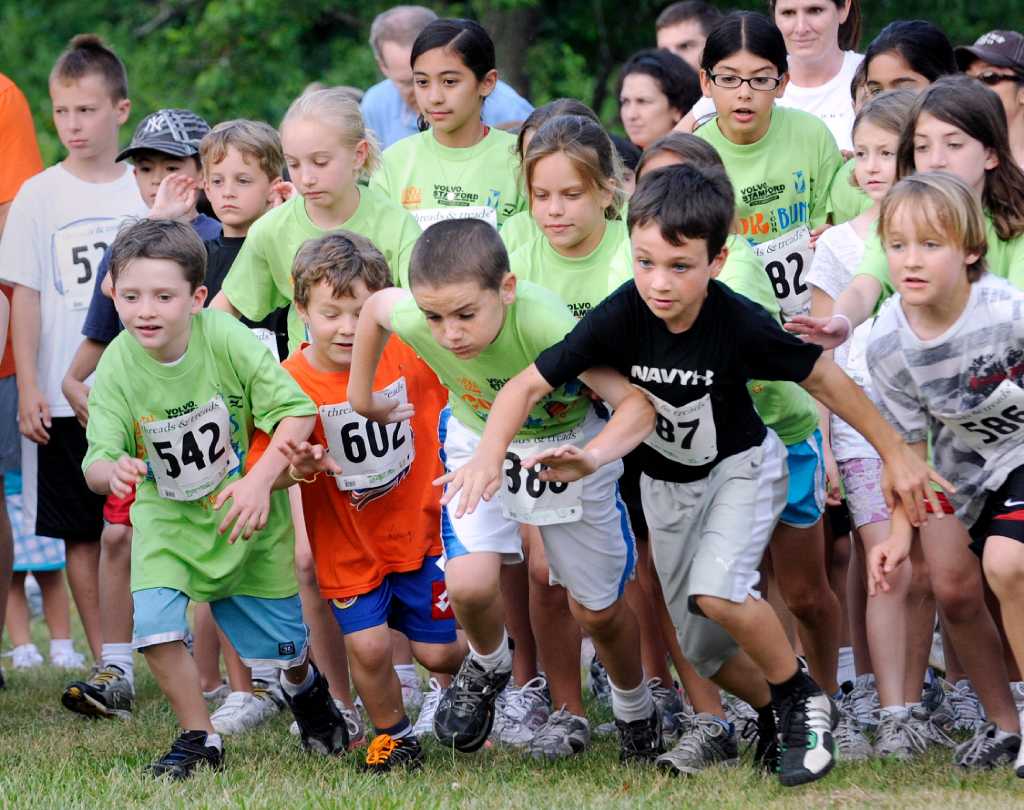 Lennox wins Cook Your Buns 3-mile race