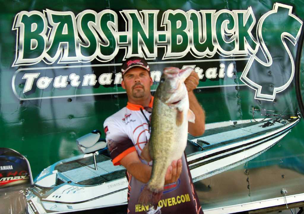 Bass N Bucks kicks off their Summer Series on Sam Rayburn - Ware ...