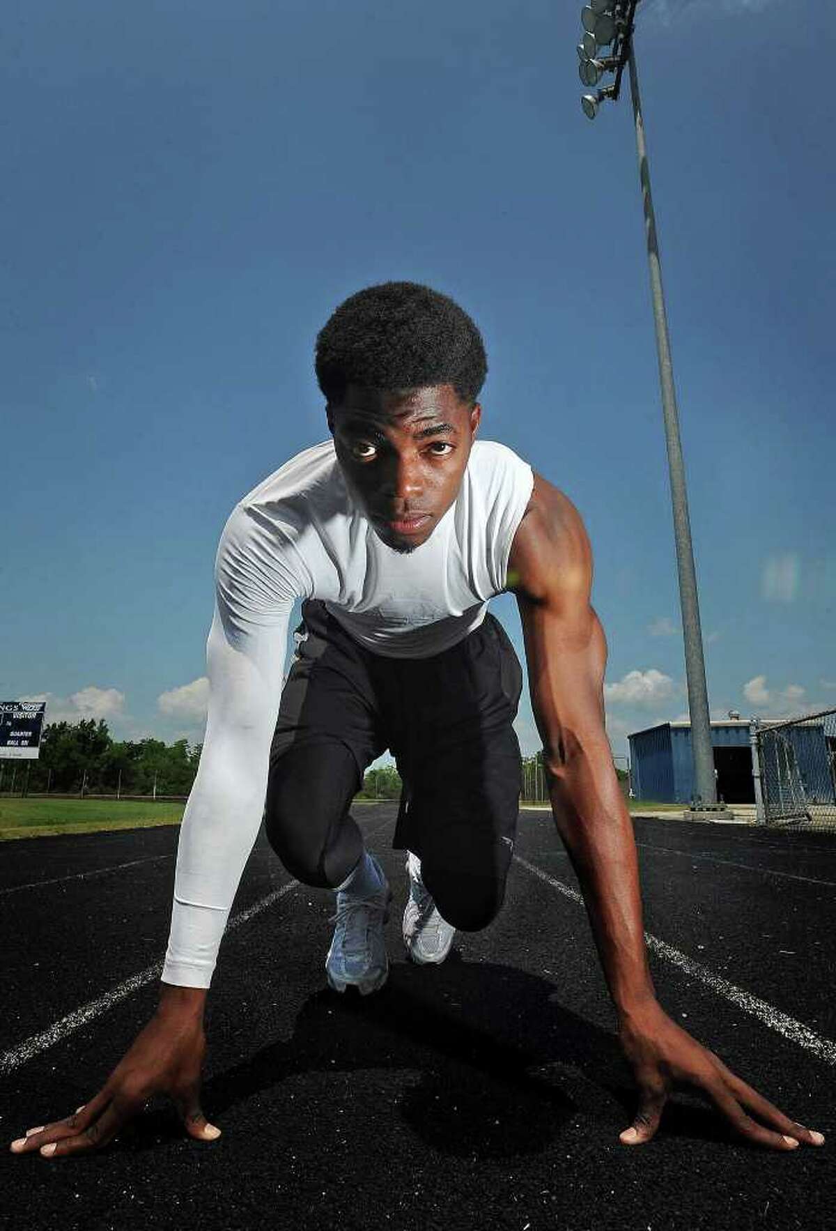 WO-S sprinter Thomas named Super Gold MVP for boys track and field