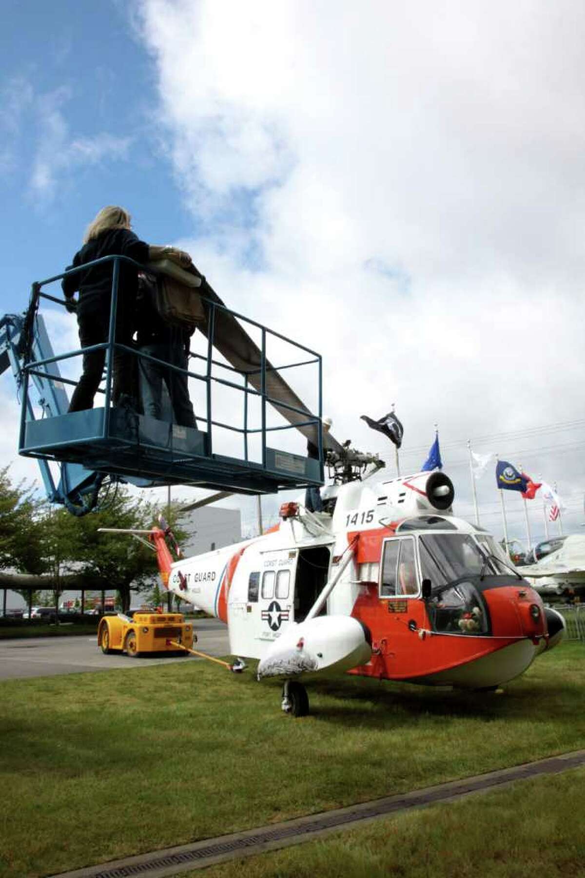 Museum of Flight installs Sikorsky Seaguard helicopter