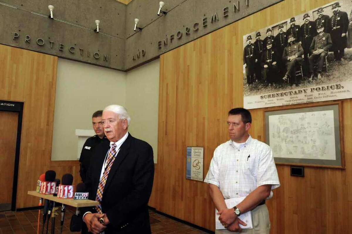 Shooting victim expected to live