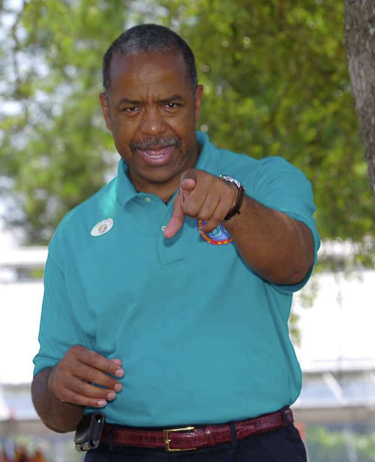 Former astronaut: Despite program's end, continue to reach for stars