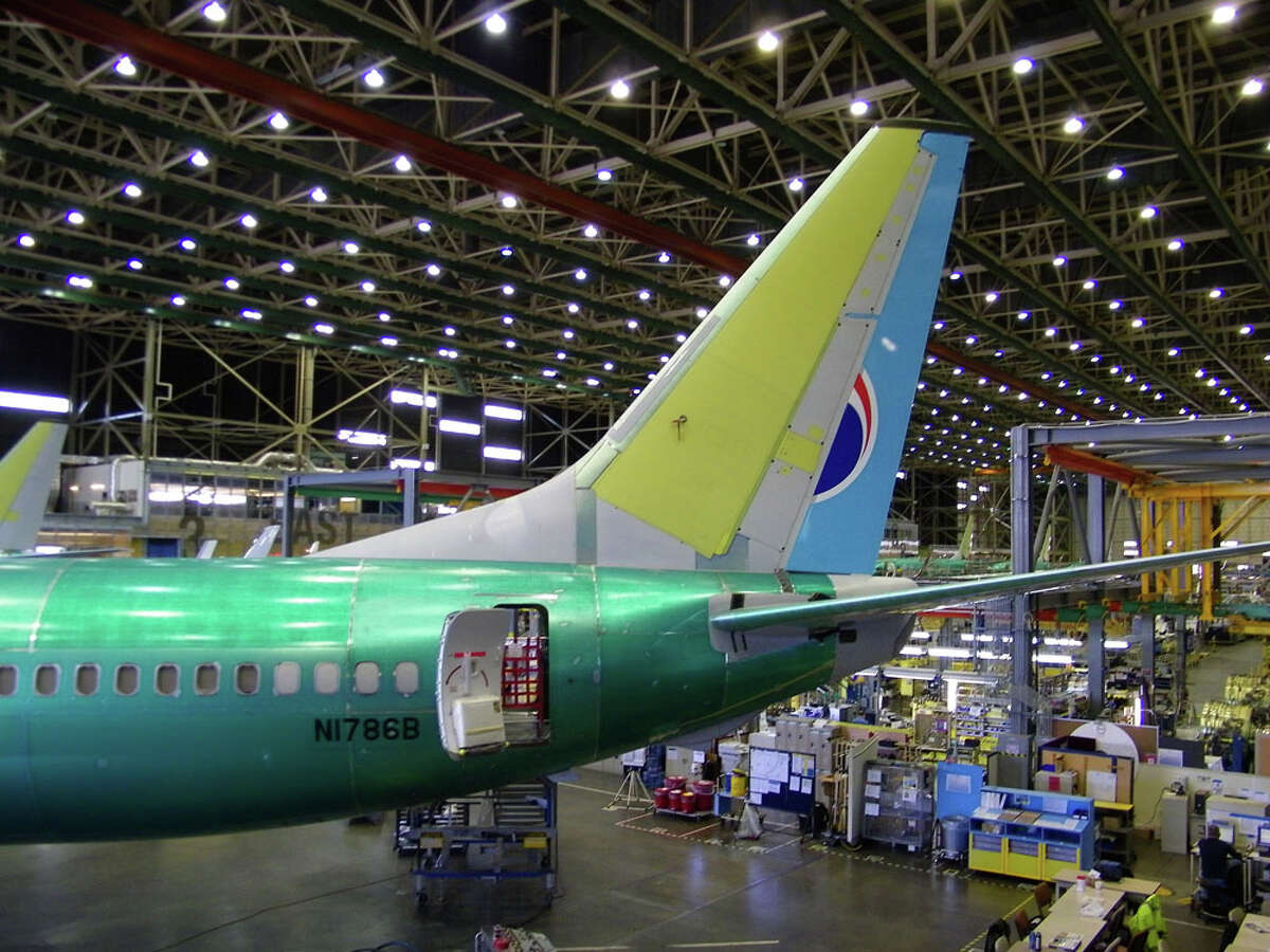 Boeing 737 production, 6/3/2011