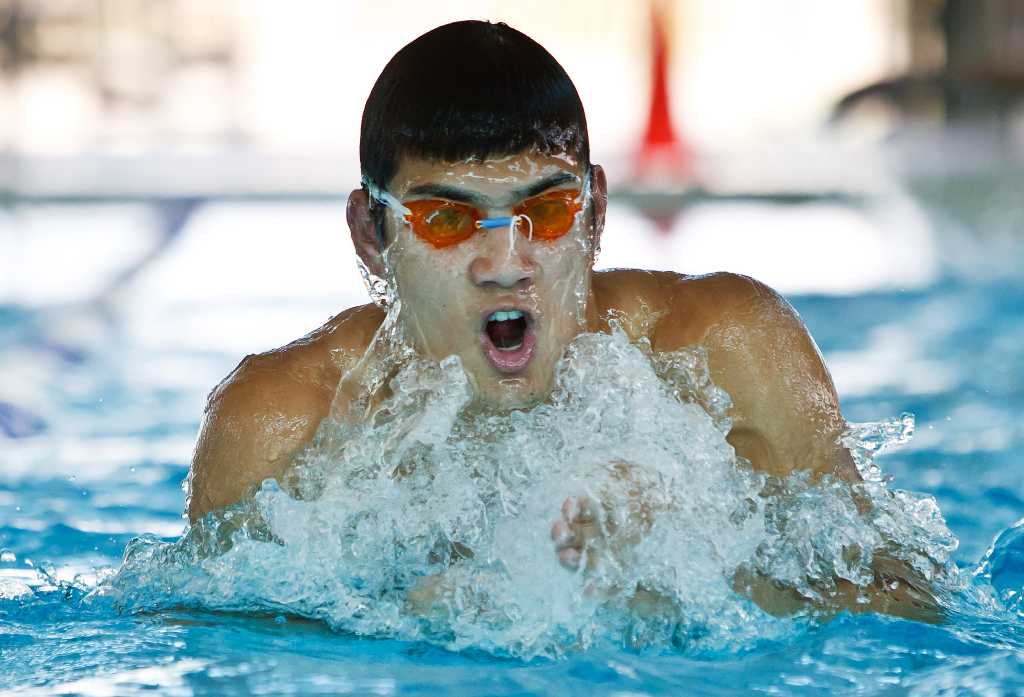 New dude in S.A. pool hopes to make splash