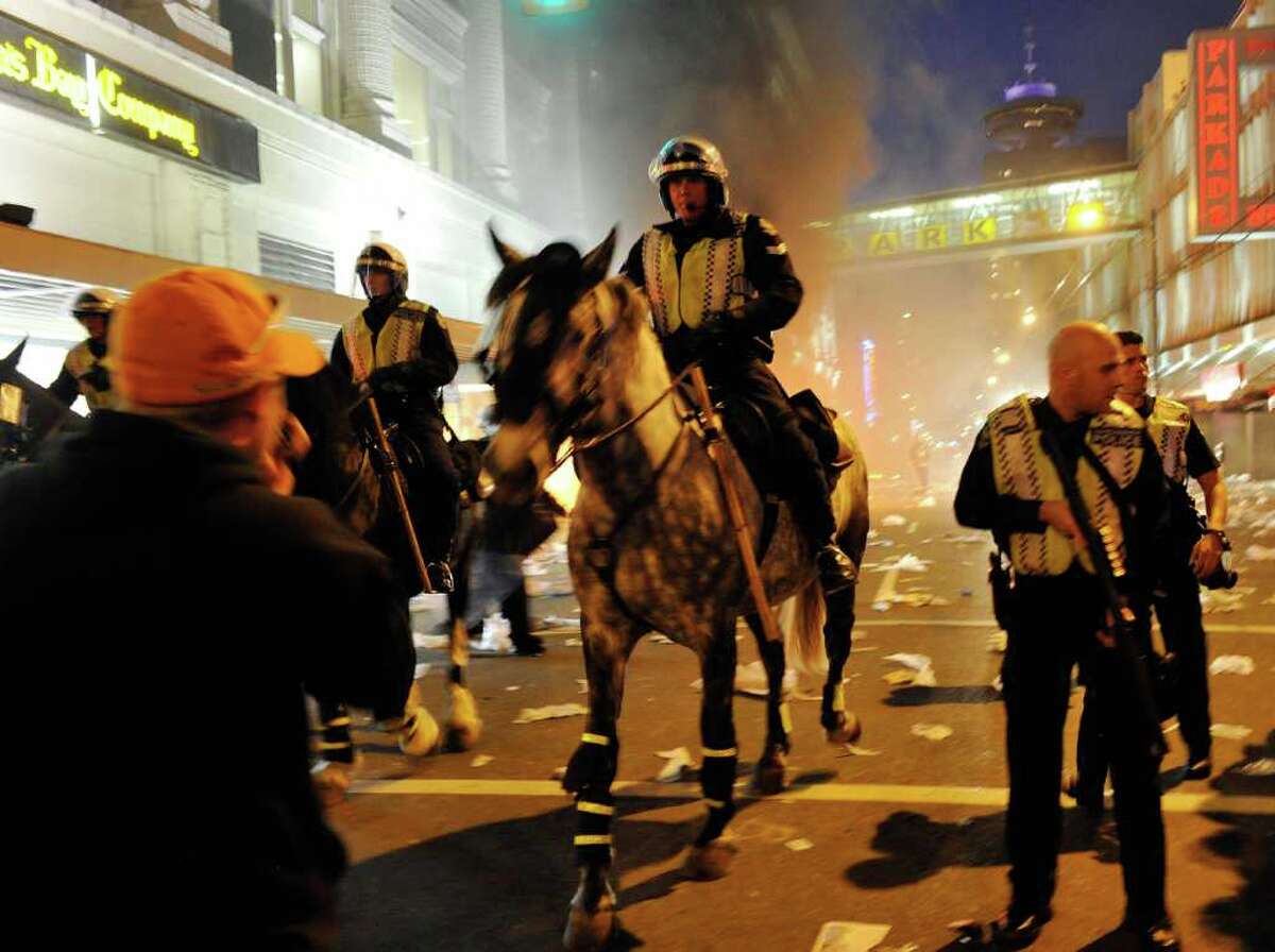 Vancouver rioters prosecuted by the Internet