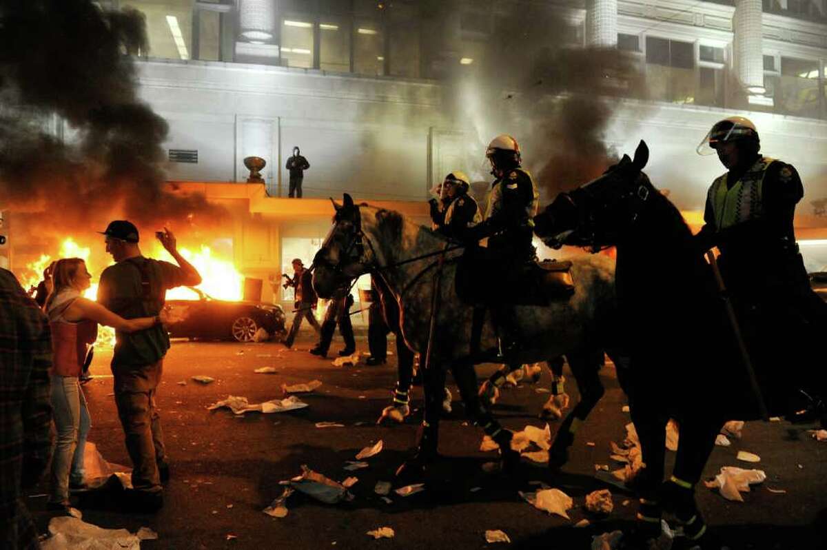 Canucks fans riot after Game 7