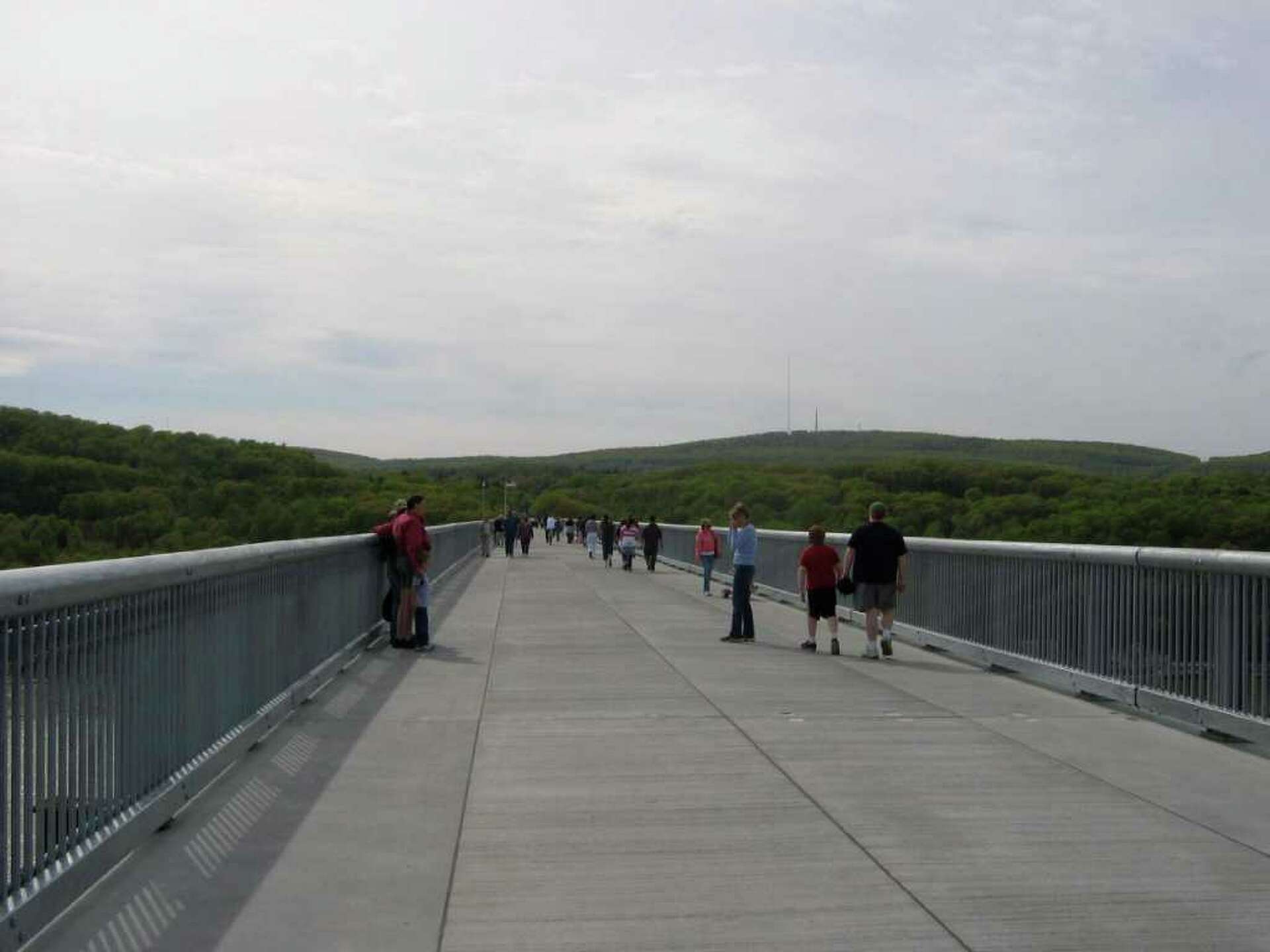 Hudson walkway: From rail to trail